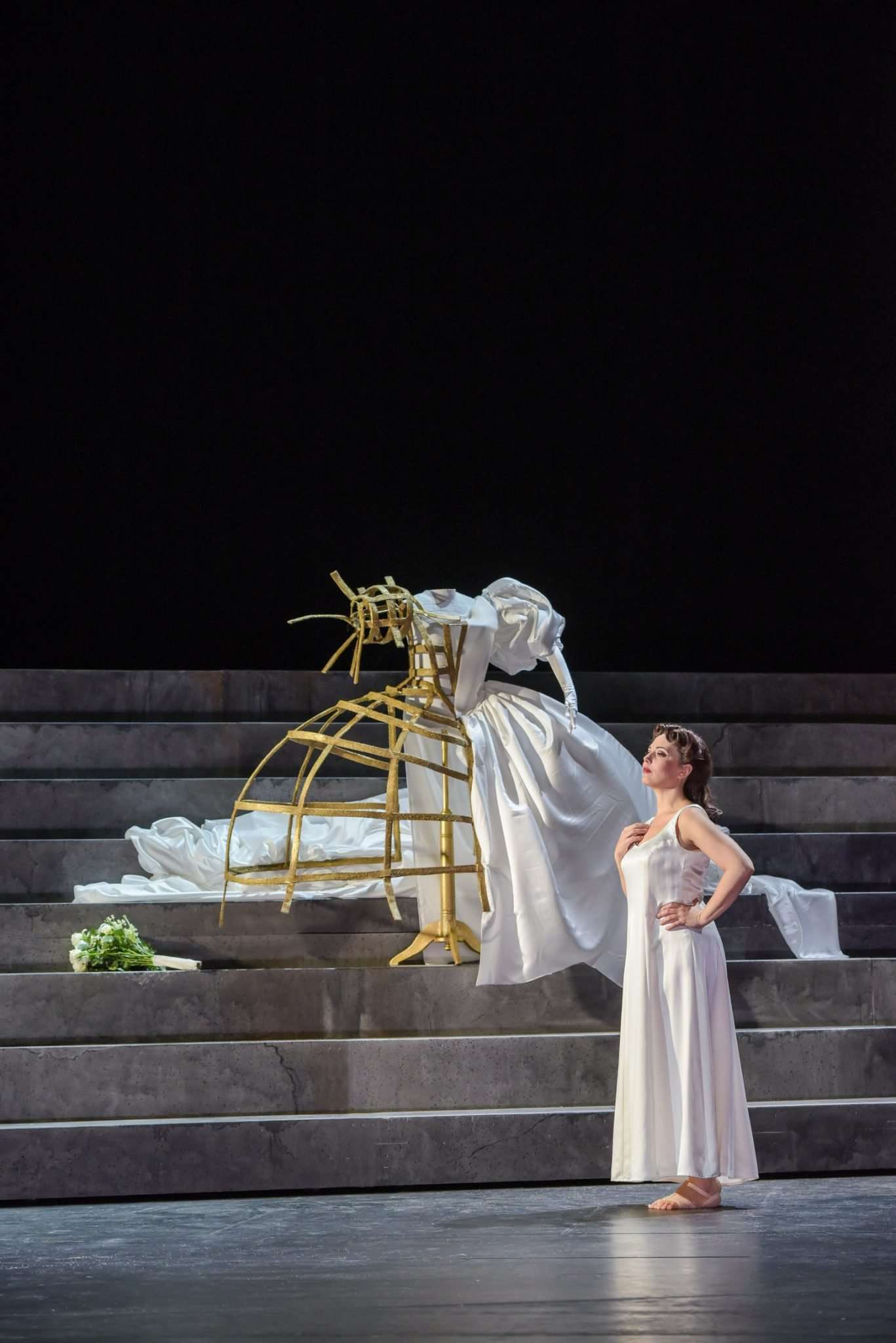 Simon Lima Holdsworth — Aida (set and costumes)