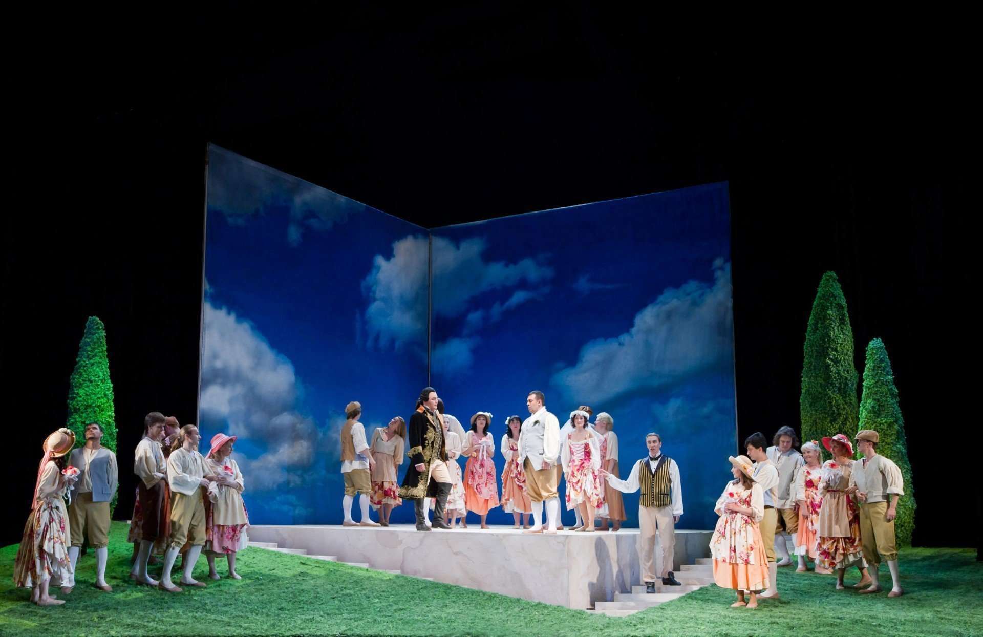 Simon Lima Holdsworth — Don Giovanni (set and costumes)